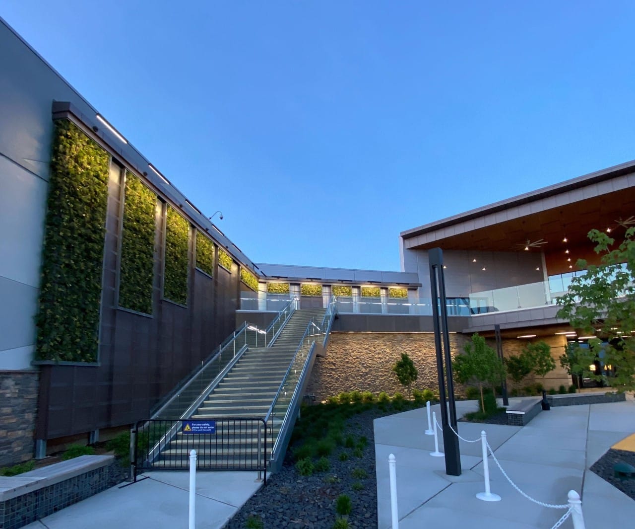 Casino Entrance - Sempergreen USA